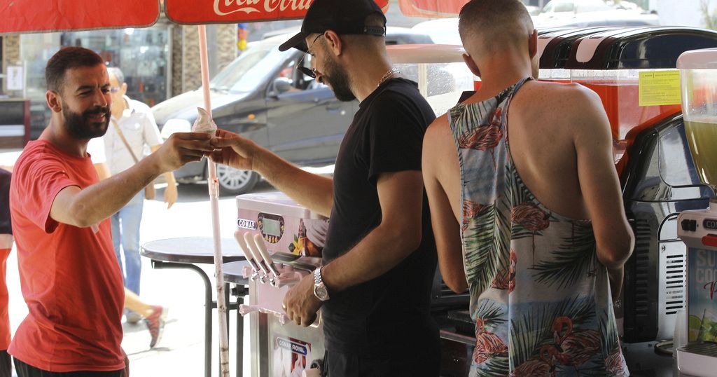 Algérie : une famille d'Oran préserve la tradition du sorbet créponné ...