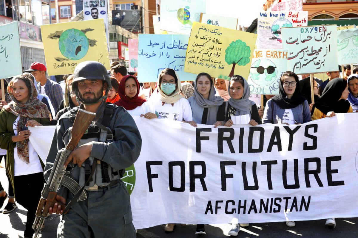 From solo protest to global movement: Five years of Fridays for Future ...