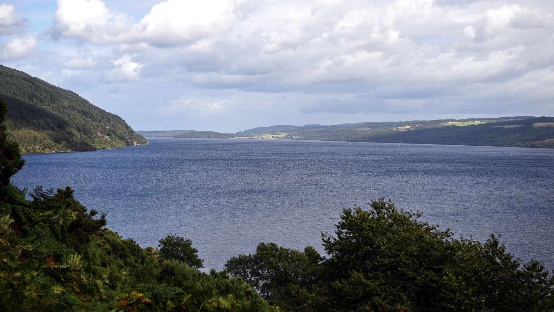 Loch Ness Monster: Hunters flock to Scotland for the biggest Nessie ...
