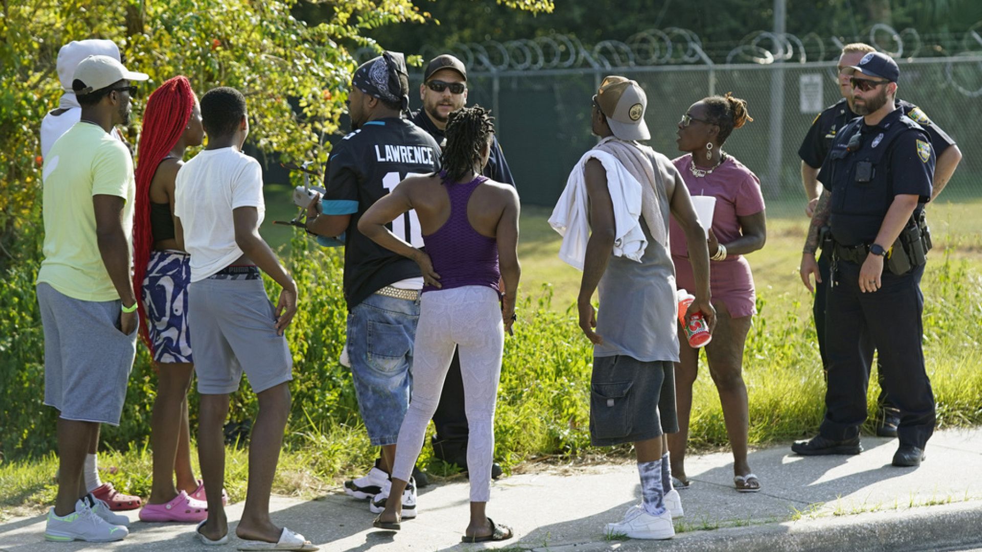 US: White man fatally shoots three Black people at Florida store | Euronews
