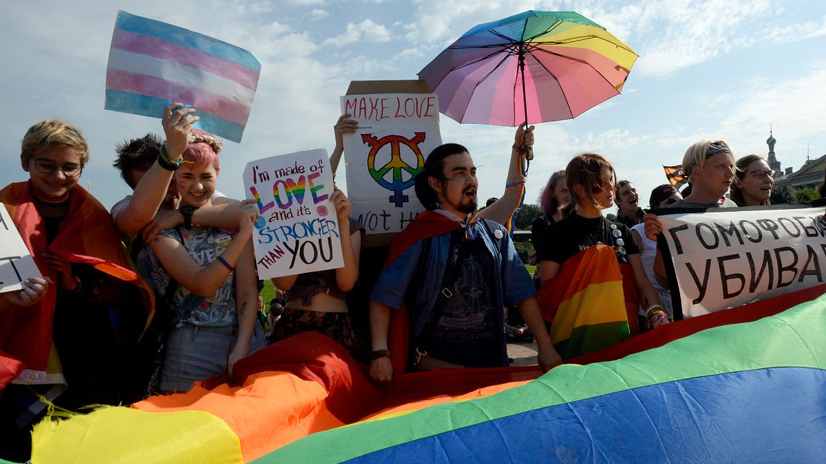 Russia’s LGBTQ+ community unites amid Kremlin crackdown | Euronews
