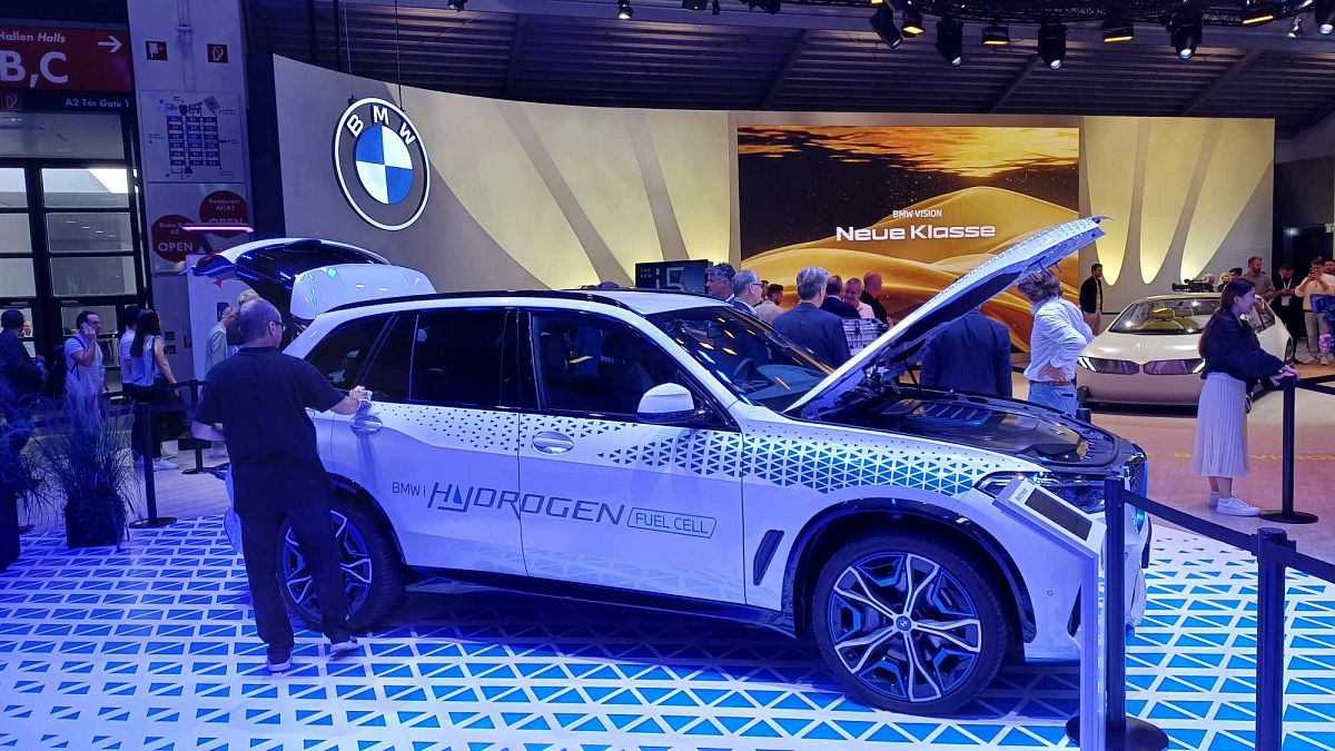 Digital Tech Trends Drive the Motor Industry into the Future | Euronews