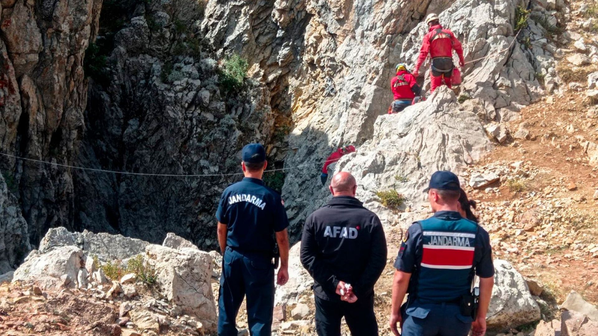 Researcher trapped more than 3,000 feet inside a cave in southern ...