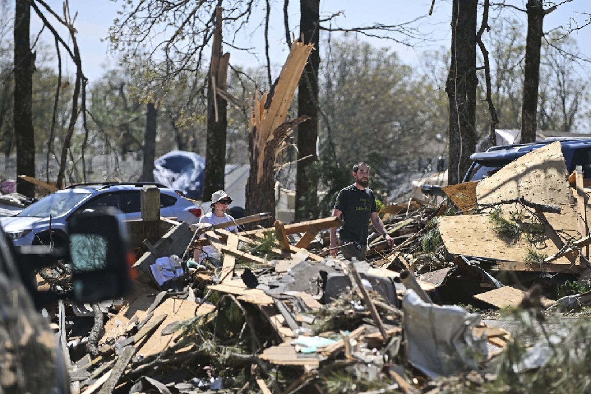 ‘Fingerprints of climate change’: US sets new record for billion-dollar ...