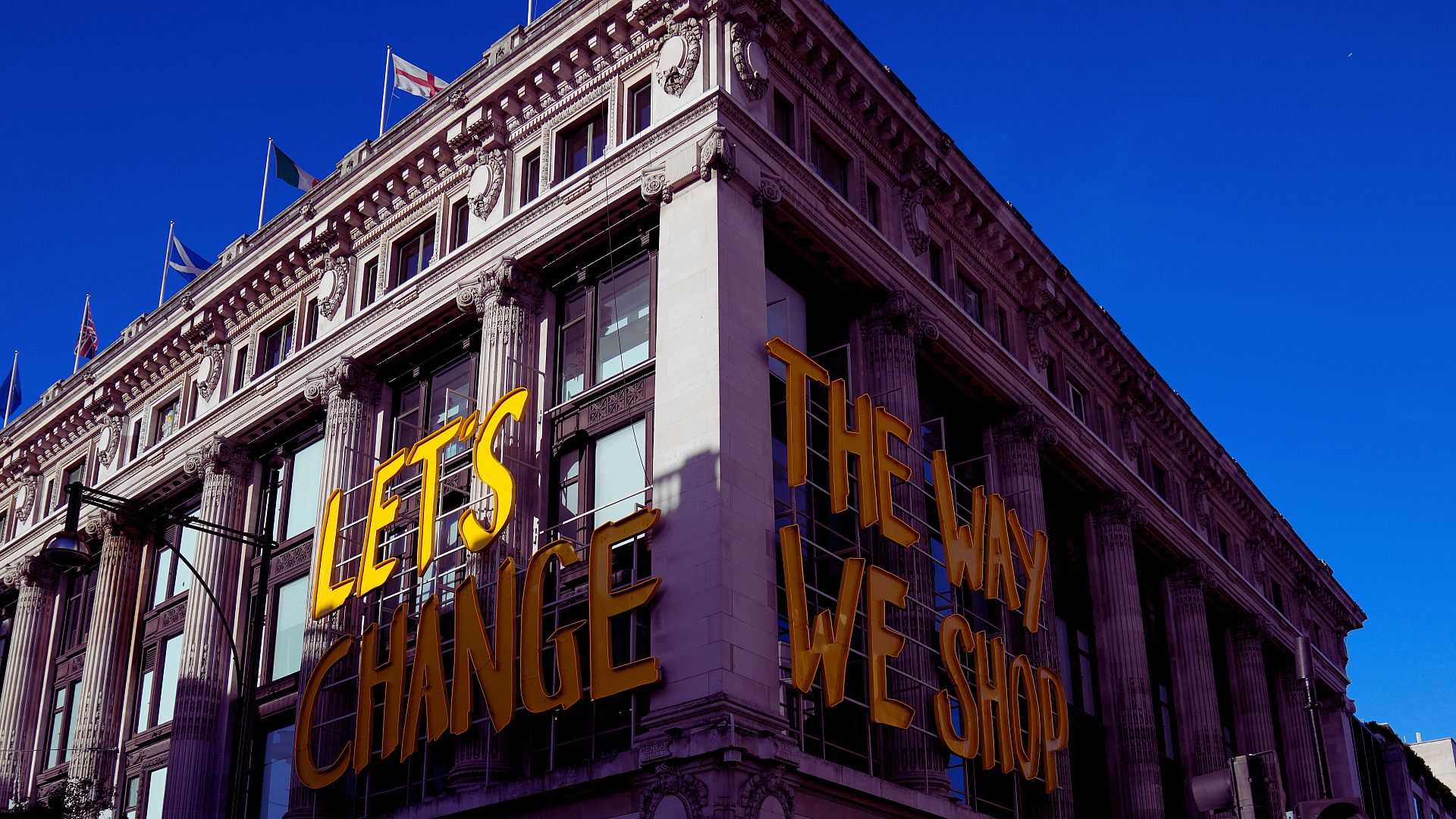 Shoplifting surges in UK as retail workers face rise in violence and ...