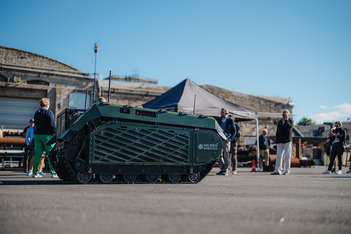 Drohnen und Roboter: Wie der Ukraine-Krieg technologische Innovationen ...