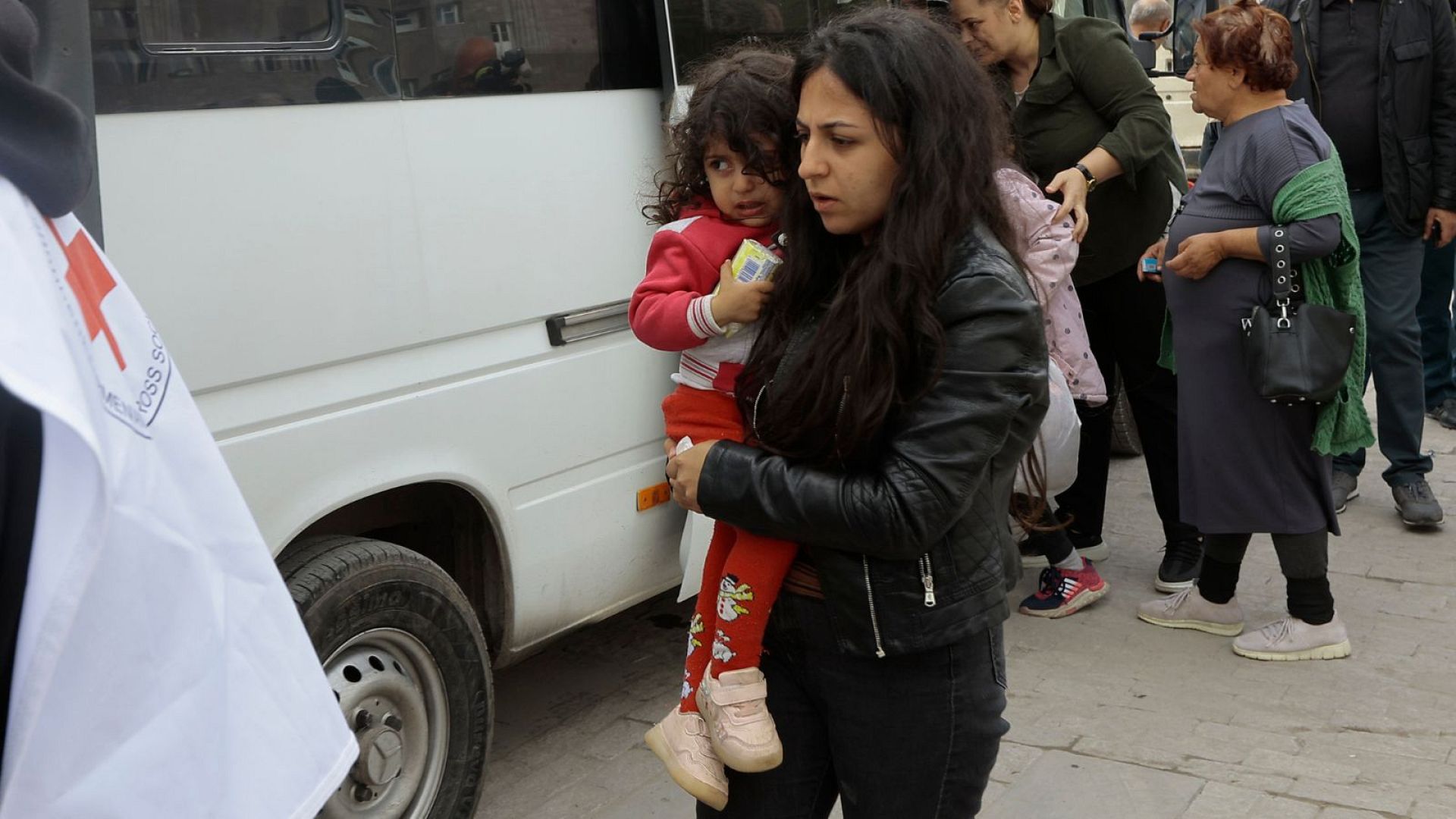 Thousands of Armenians flee Nagorno-Karabakh as Azerbaijan regains full ...