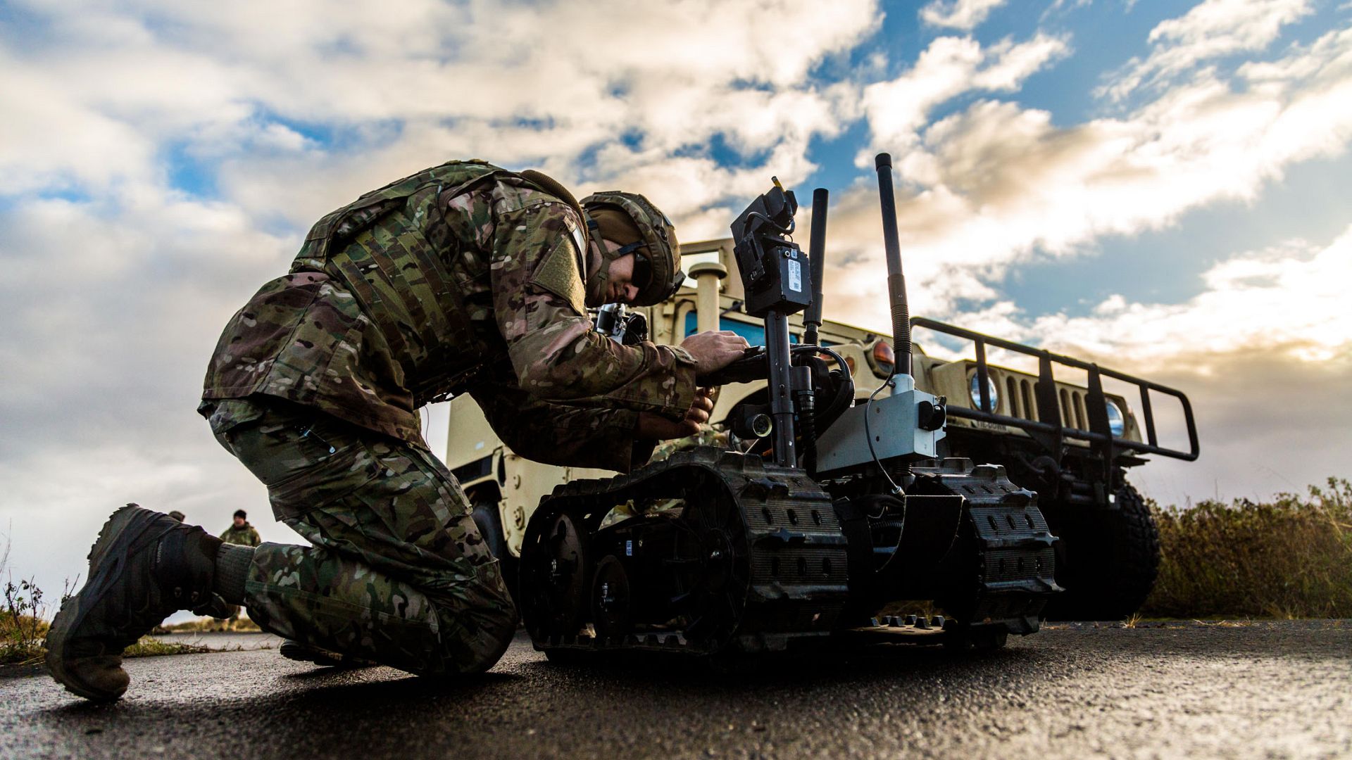 NATO bomb disposal training now crucial part of Ukraine military ...