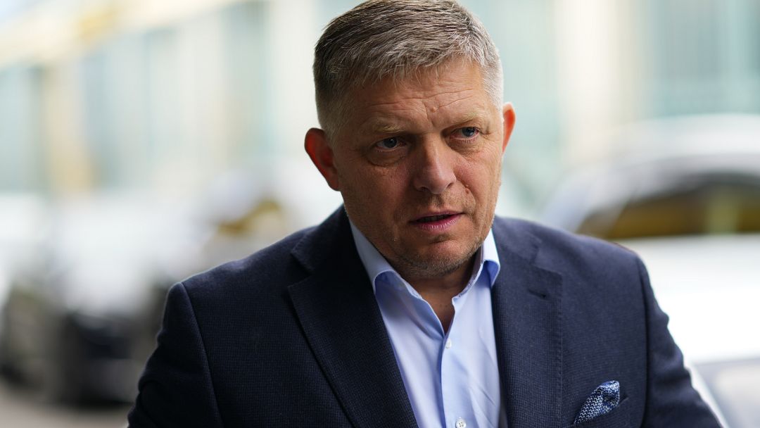 Slovaquie : le populiste Robert Fico forme une coalition avec l'extrême ...