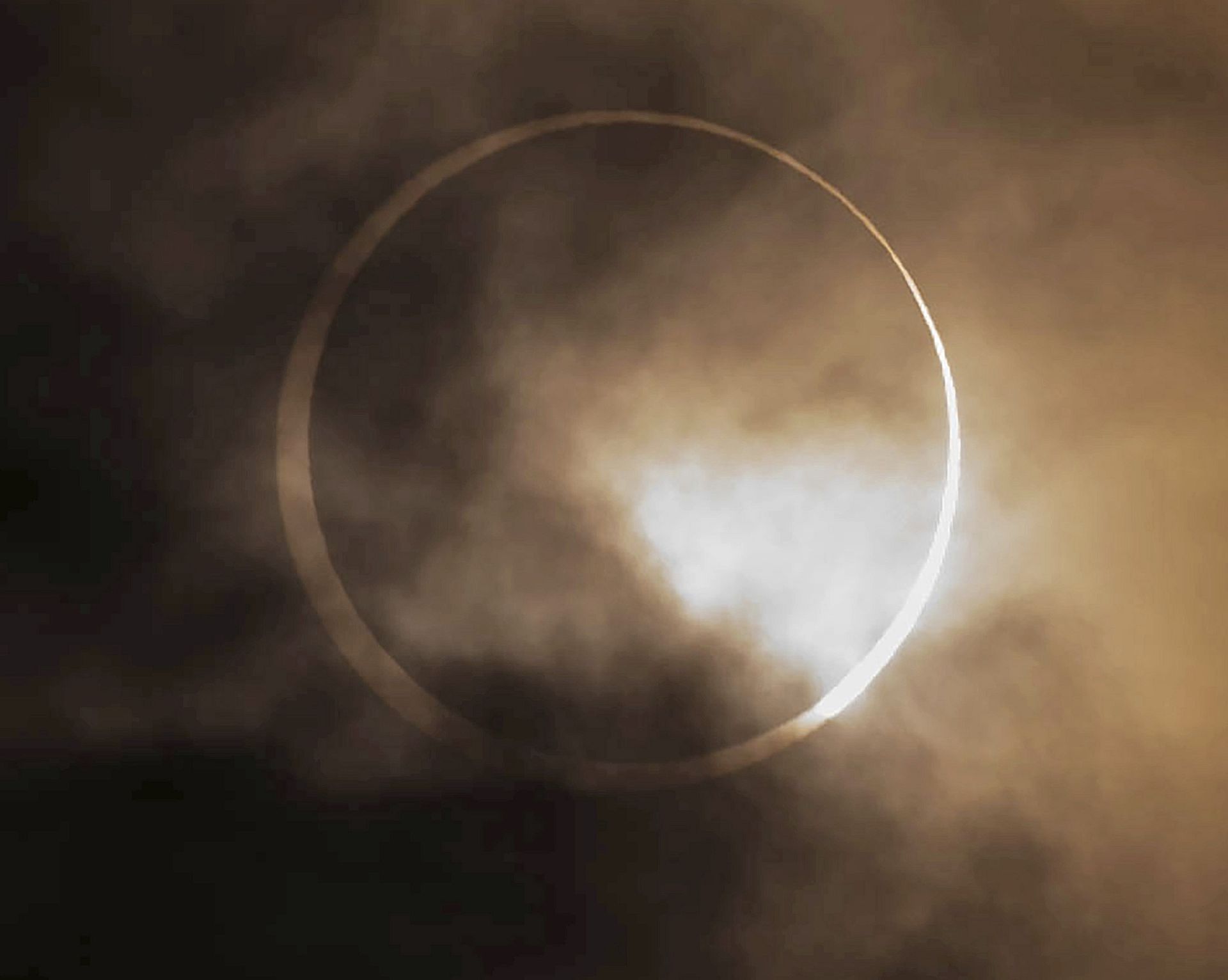 In pictures: 'Ring of fire' solar eclipse brings spectacular show to ...