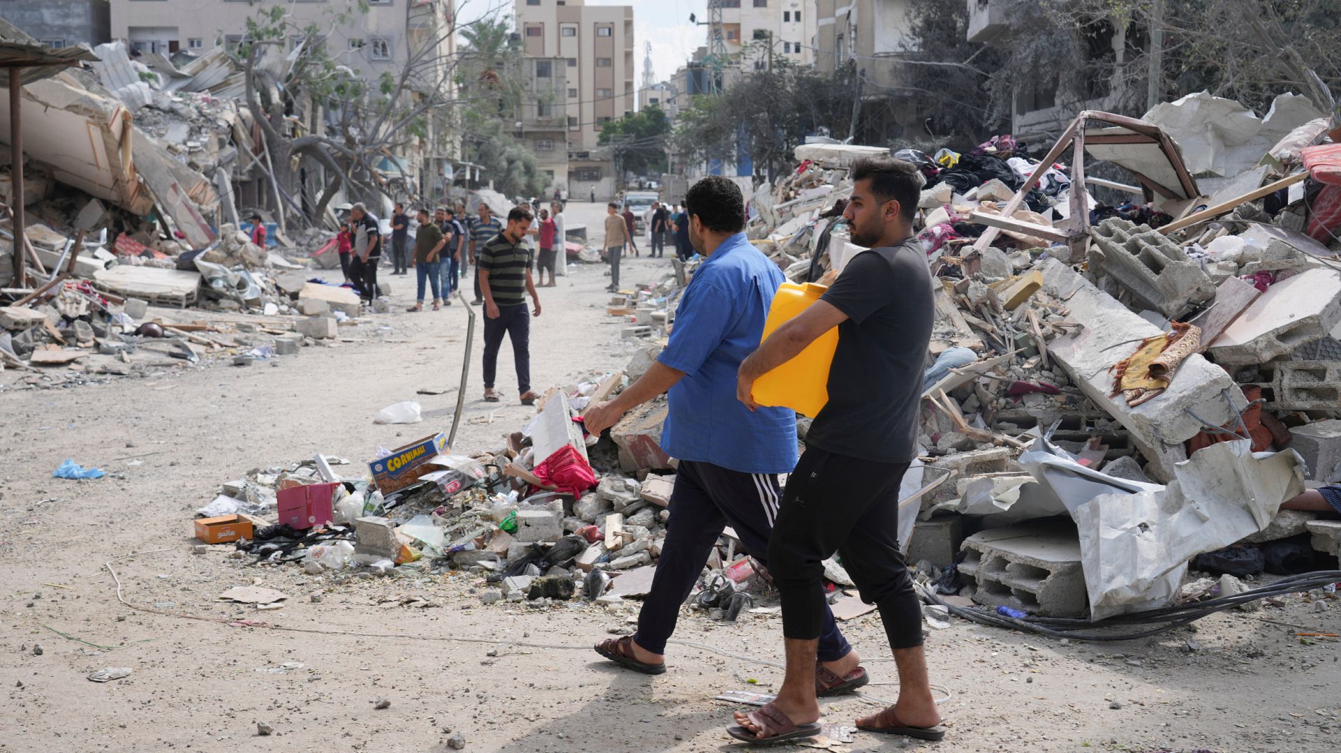 Gaza está quase seca e sem combustível para a extrair mais água potável ...