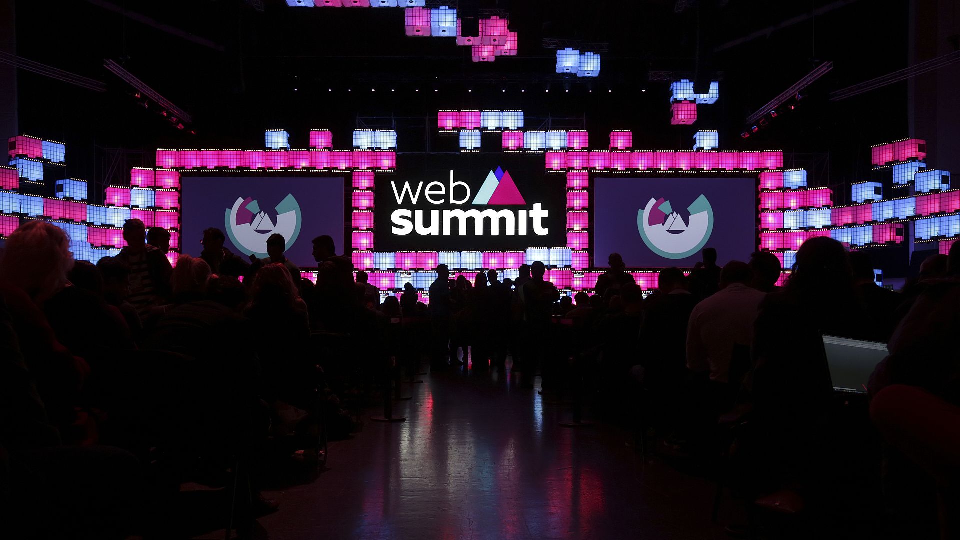 AI, start-ups and sustainability: What to expect from Web Summit 2023 ...