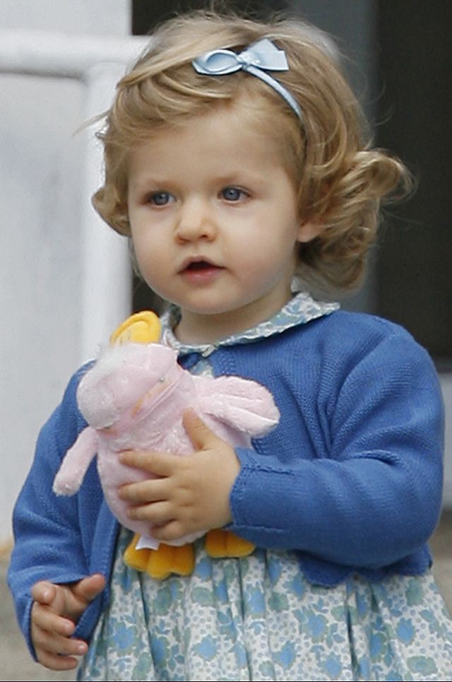 Princess Leonor, Spain's future Queen, turns 18: Her life in pictures ...