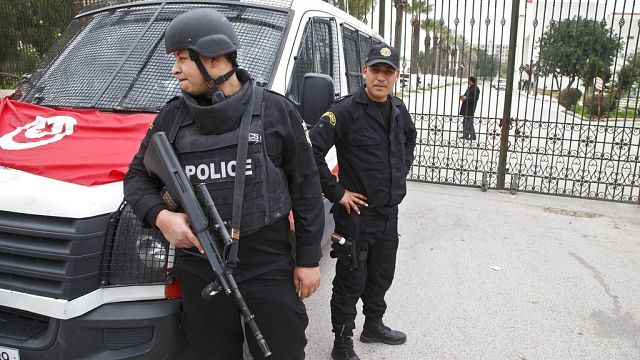 Five men involved in “terrorist” attacks escape from prison in Tunisia ...