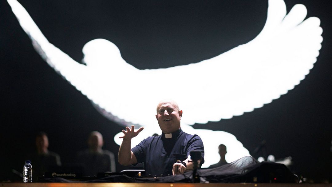 Soul Music: Meet the Portuguese village priest / DJ mixing EDM with ...