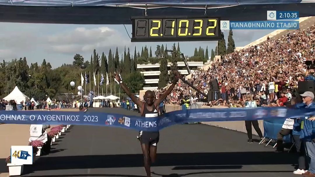 Edwin Kiptoo é o novo recordista da Maratona Autêntica de Atenas | Euronews