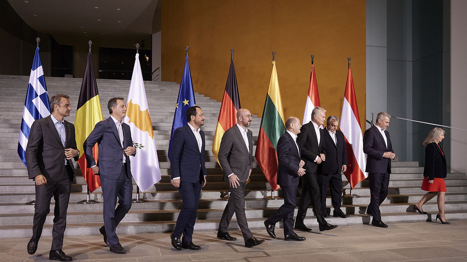 Σε δείπνο με ηγέτες της ΕΕ στο Βερολίνο οι Κυρ. Μητσοτάκης και Ν ...