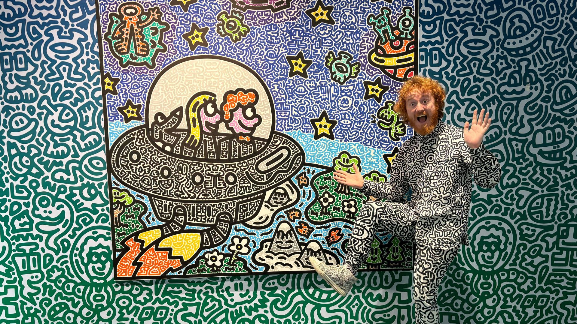 Mr. Doodle shows off his childlike extraterrestrial art at Hong Kong's MTR station | Euronews