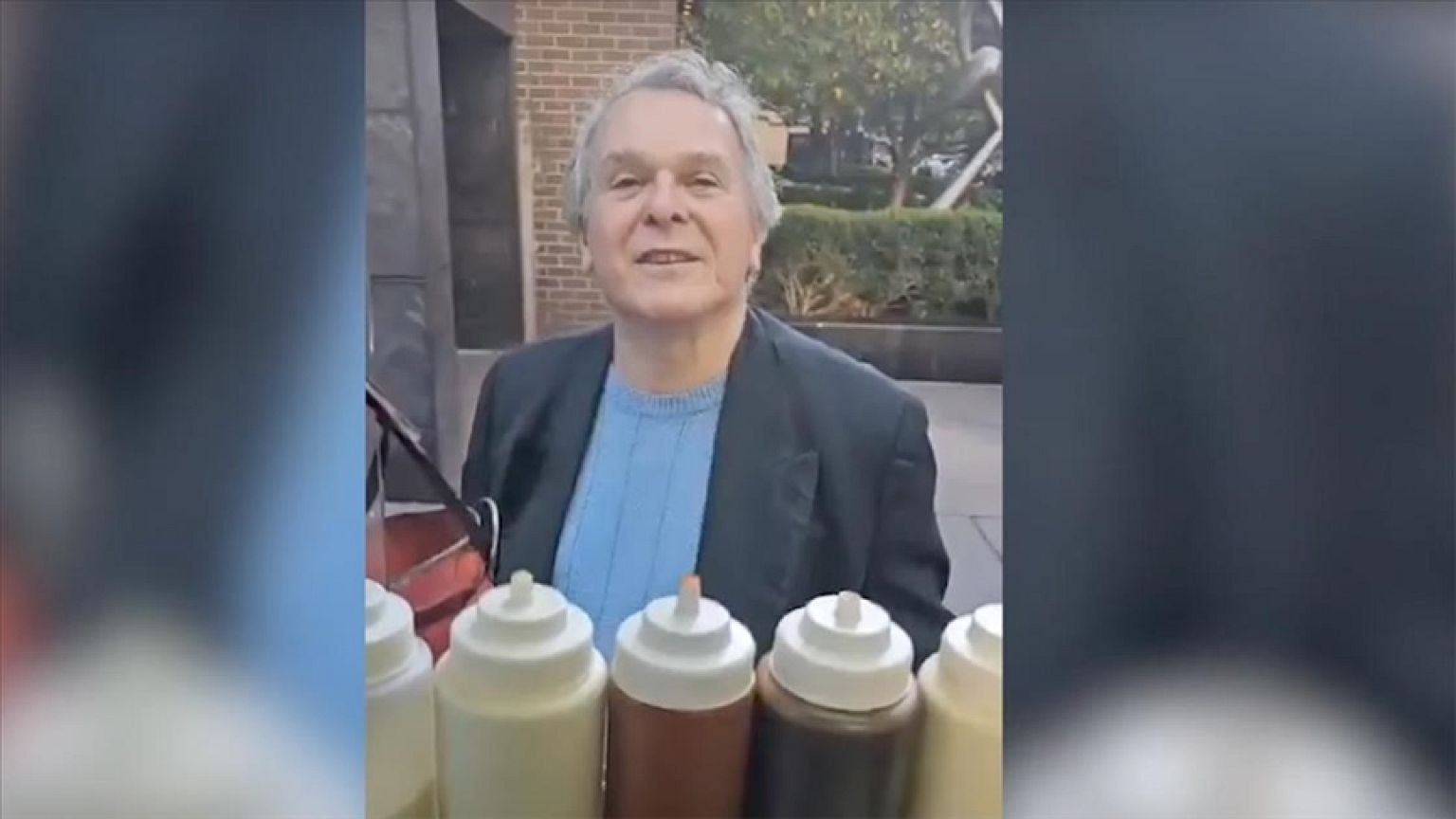 İslamofobik söylemleri nedeniyle tutuklanan eski ABD'li diplomat ...