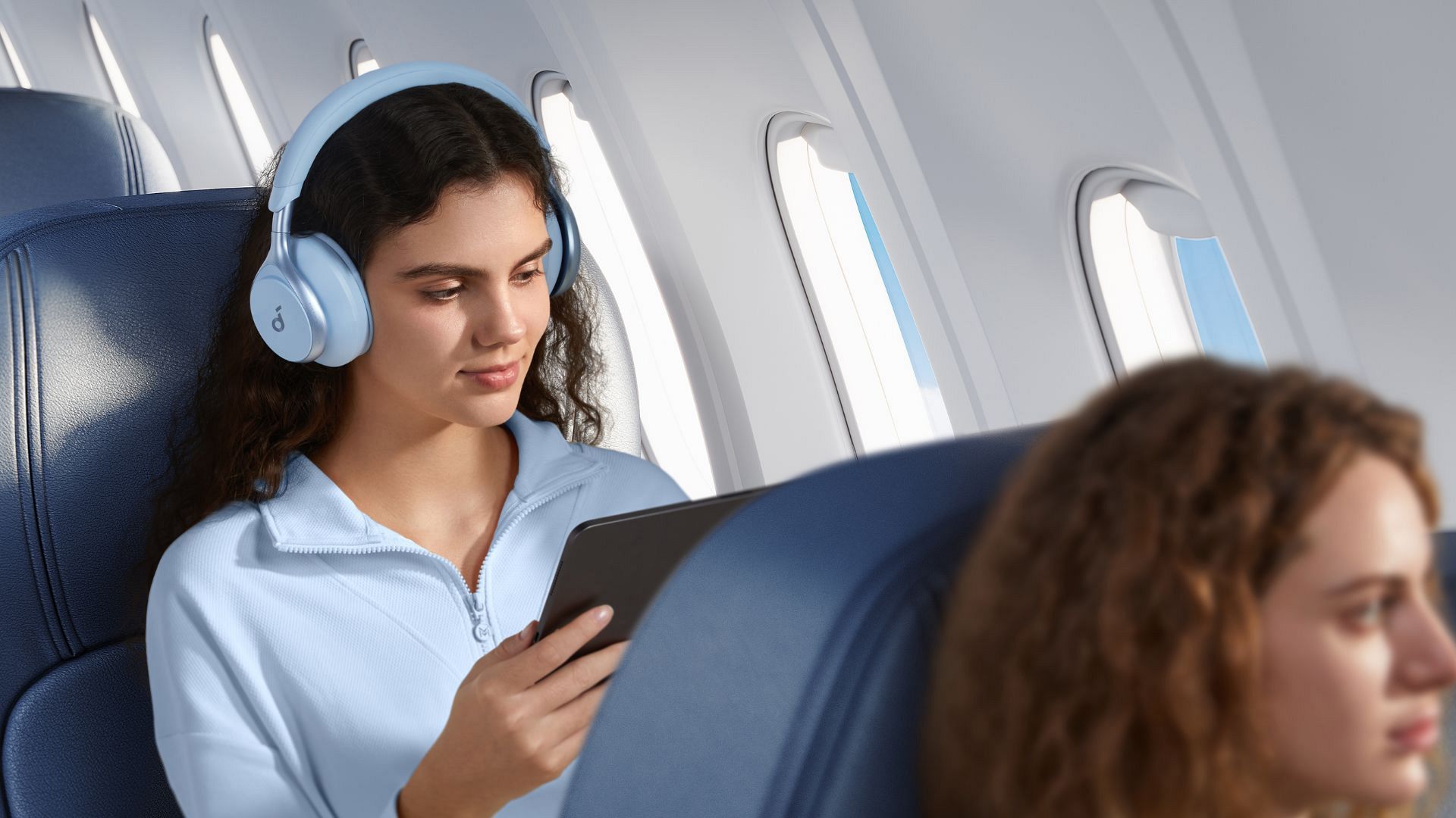 Looking for the perfect travel gift? Top picks, from luggage trackers ...