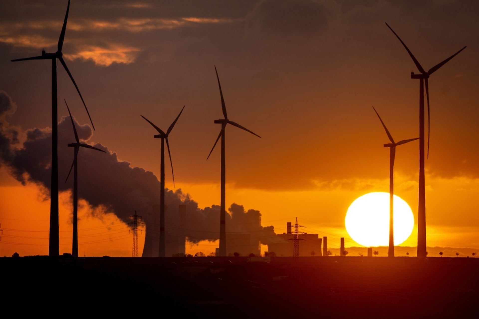 Fossil fuels generated less than a quarter of the EU's electricity in ...