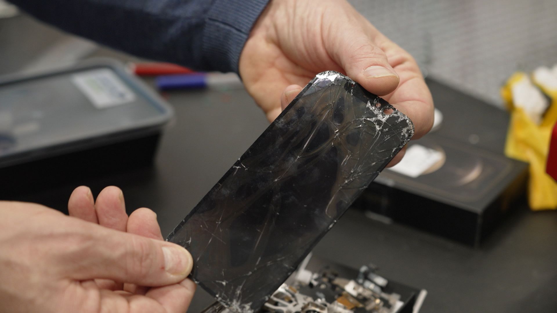 'Replacing is the norm': How hard is it to repair your smartphone ...