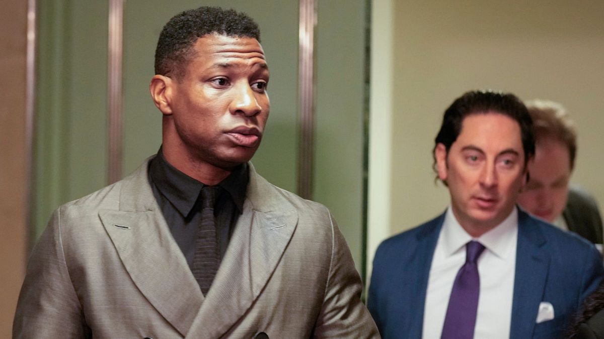 Jonathan Majors found guilty of assault and dropped by Marvel | Euronews