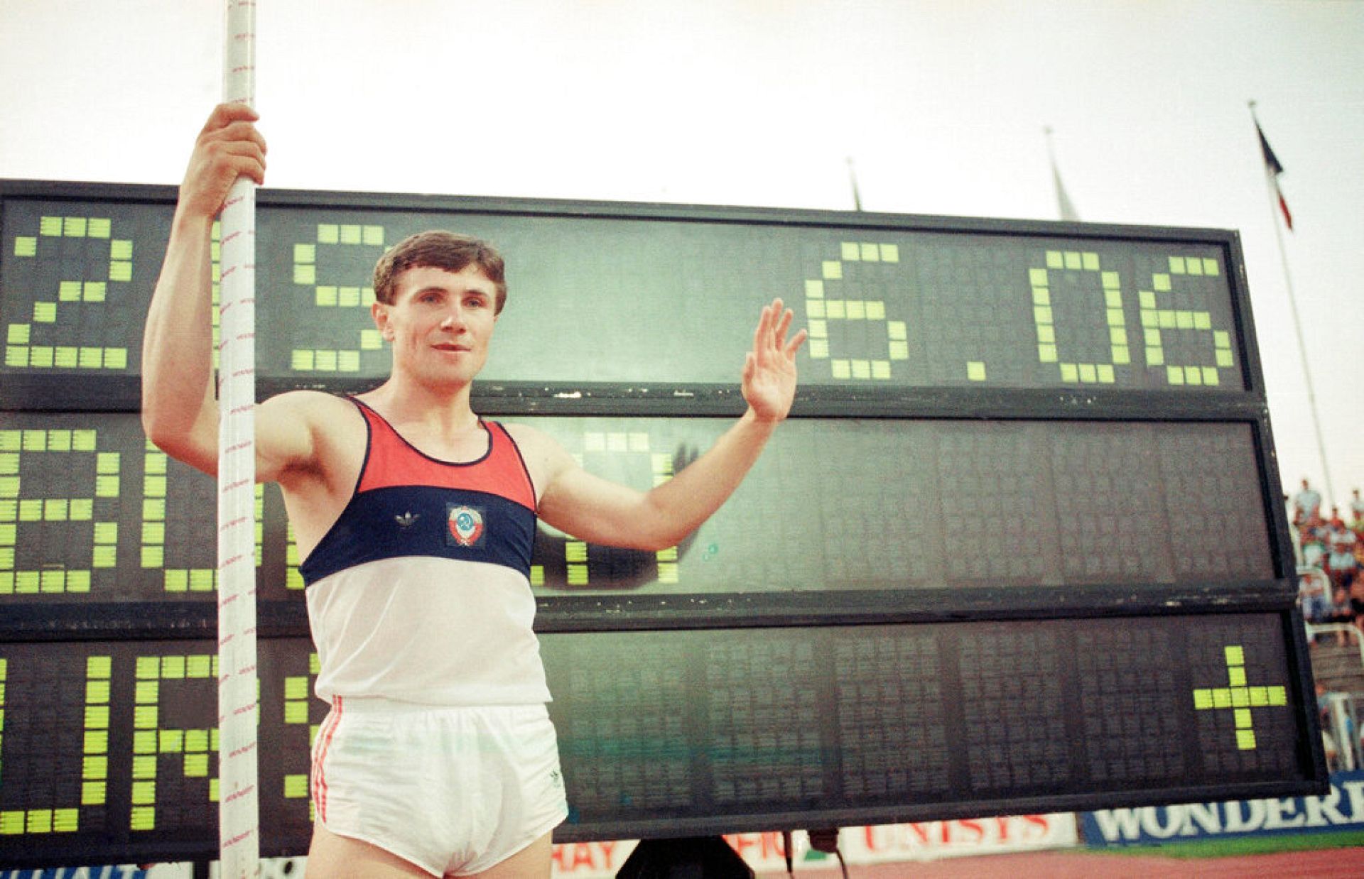 Ünnepelt hősből megvetett kollaboránssá vált Szerhij Bubka ukrán rúdugró megítélése | Euronews