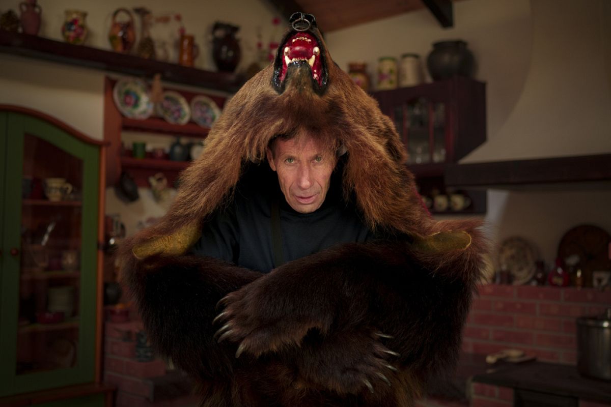 In pictures: Take a look at Romania's spectacular Dancing Bears ...