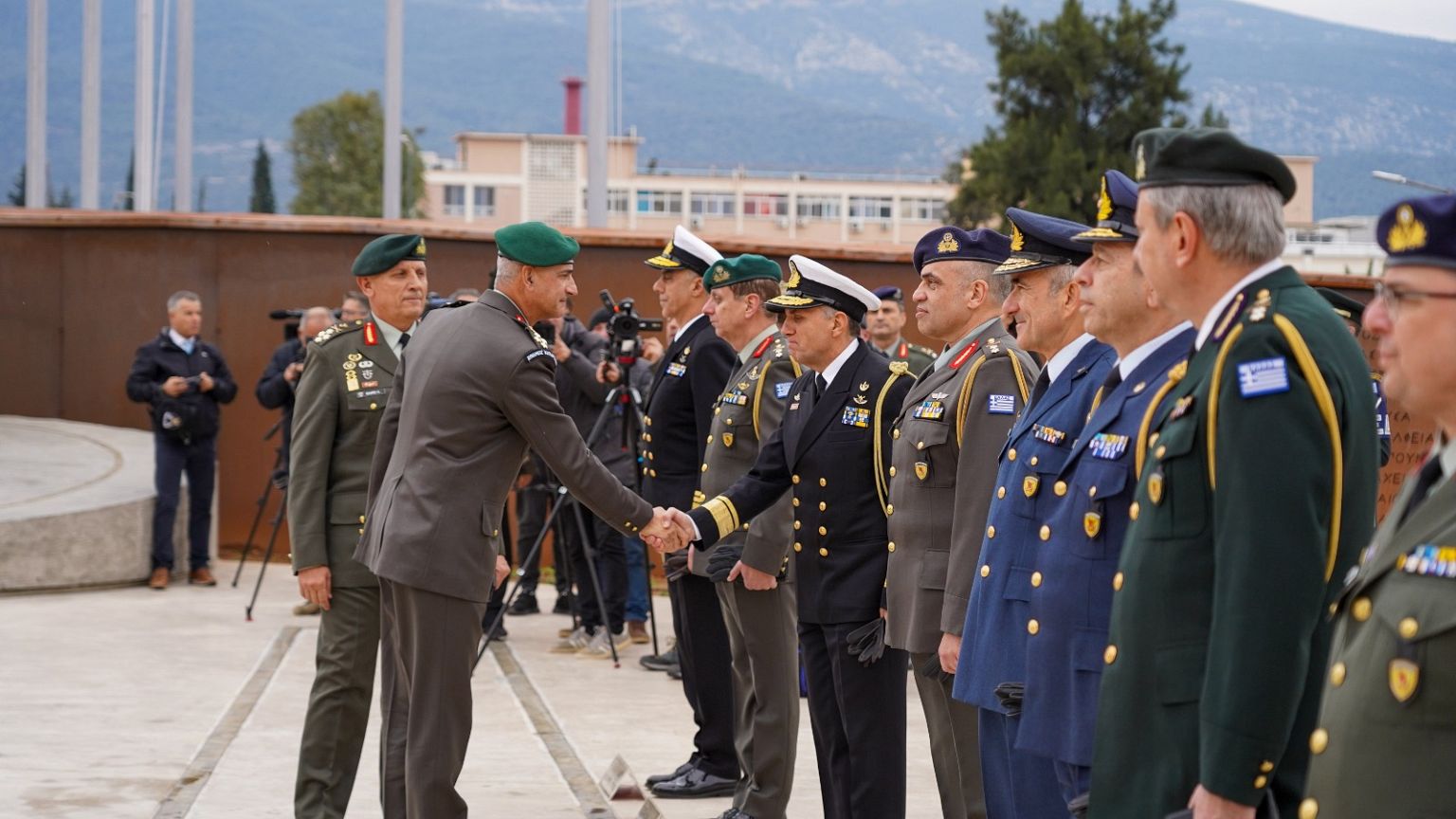 Ελλάδα: Με ορίζοντα την νέα εποχή οι επιλογές στην ηγεσία του ΓΕΕΘΑ ...