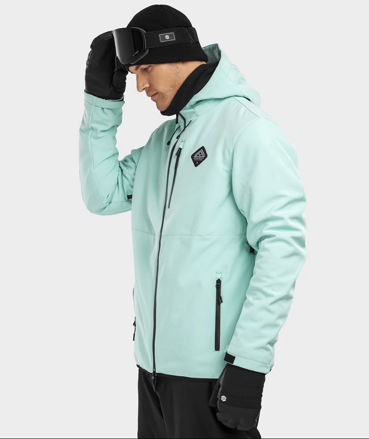 Slopes to Streets: Unveiling the ski fashion trends for 2024 | Euronews