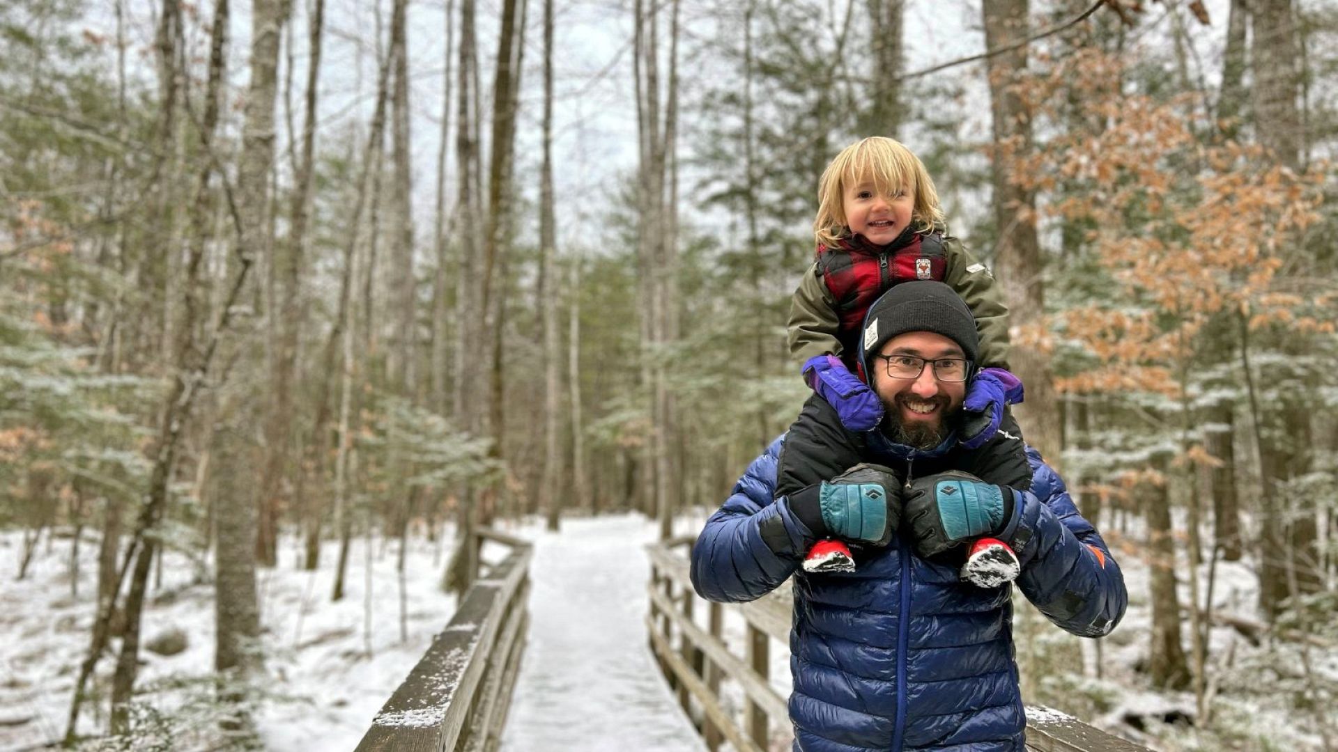 Expert US hiker dies in waist-deep snow as turn from Arctic blast to ...