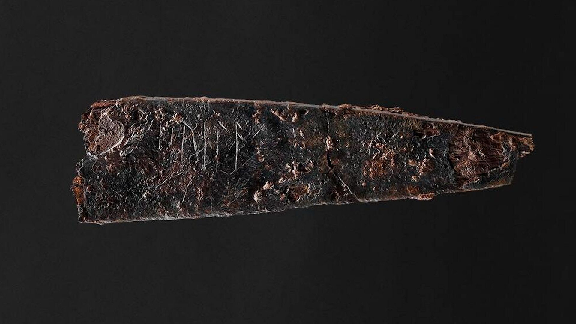 Video. Oldest runes in Denmark discovered on 2000-year-old knife | Euronews