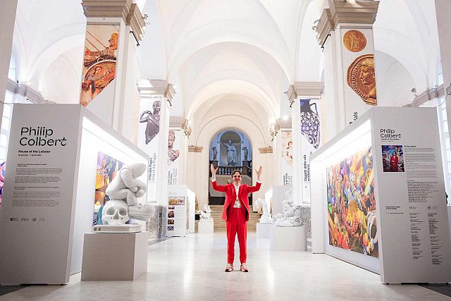 Meet Philip Colbert: The British pop artist who became a lobster | Euronews