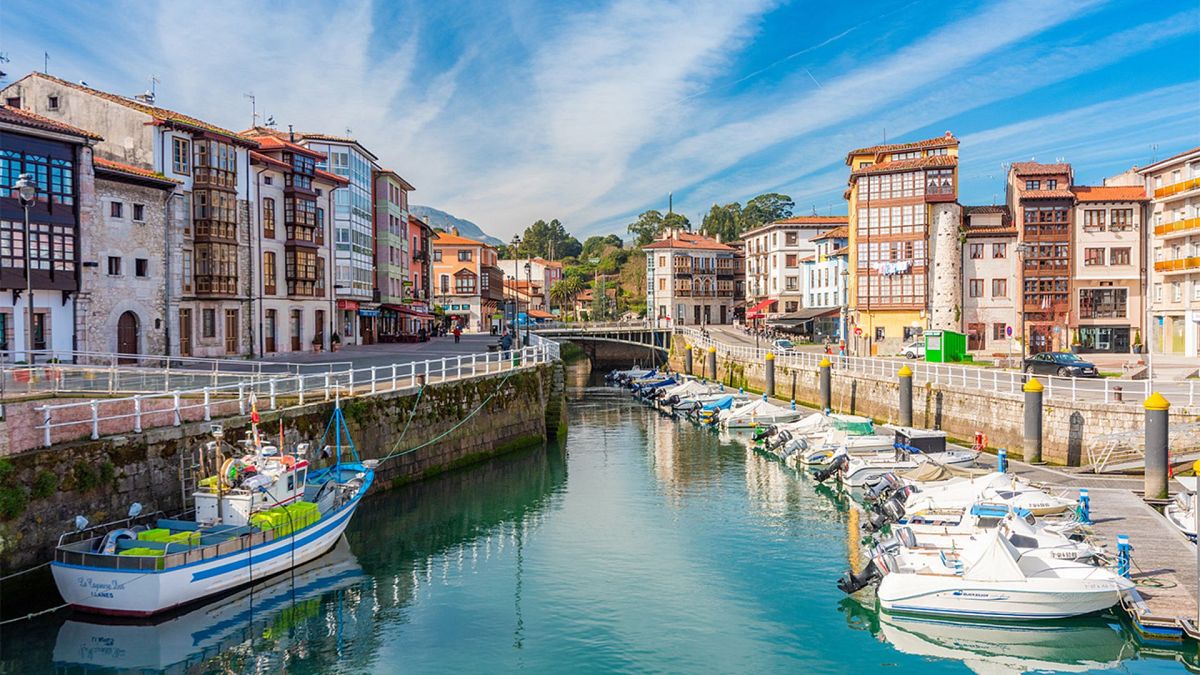 Pilgrim routes, mussel catching and surfing: Why Spain's green north ...