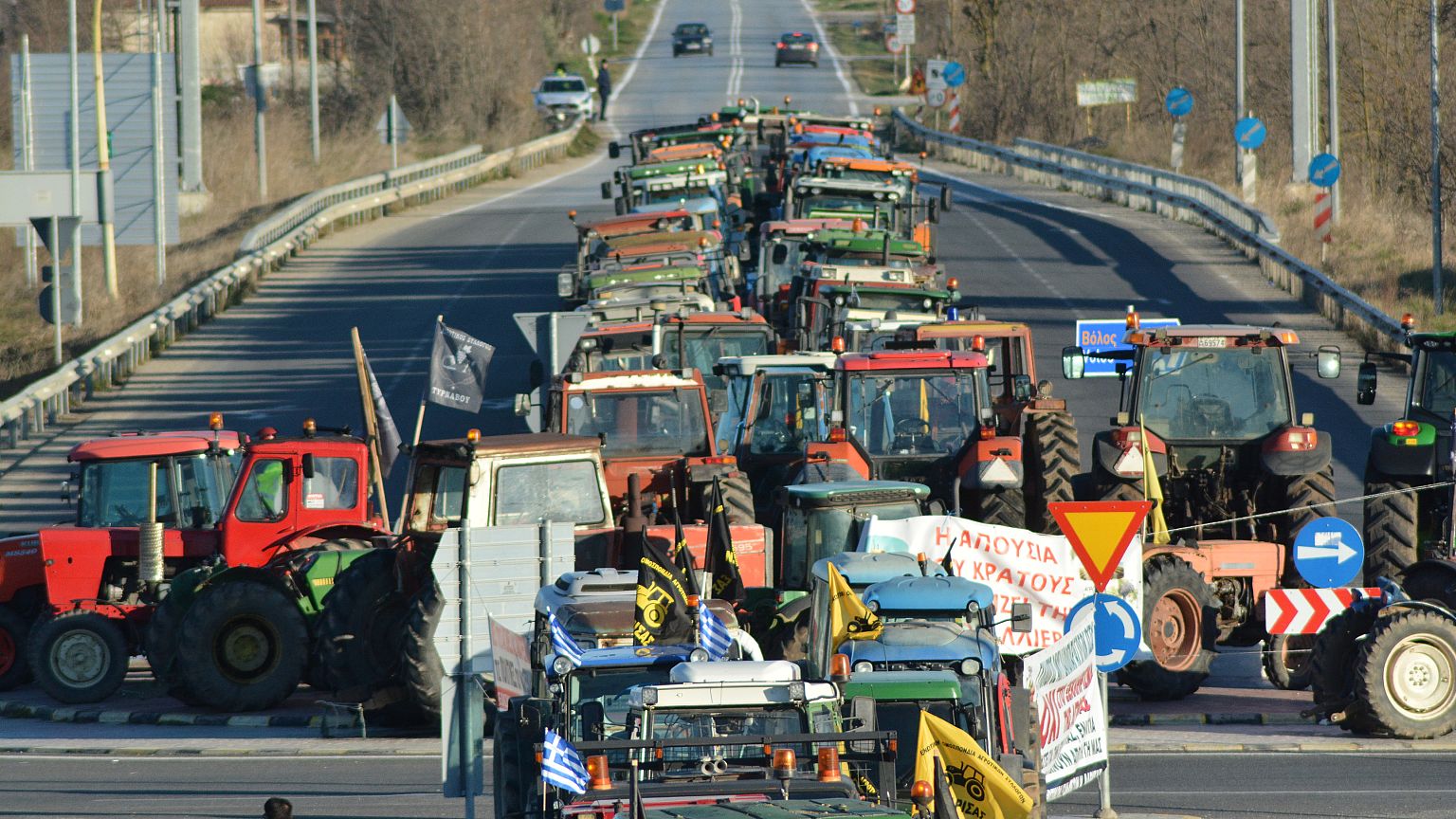 Ελλάδα: Στο κέντρο της Θεσσαλονίκης σήμερα με 300 τρακτέρ οι αγρότες ...