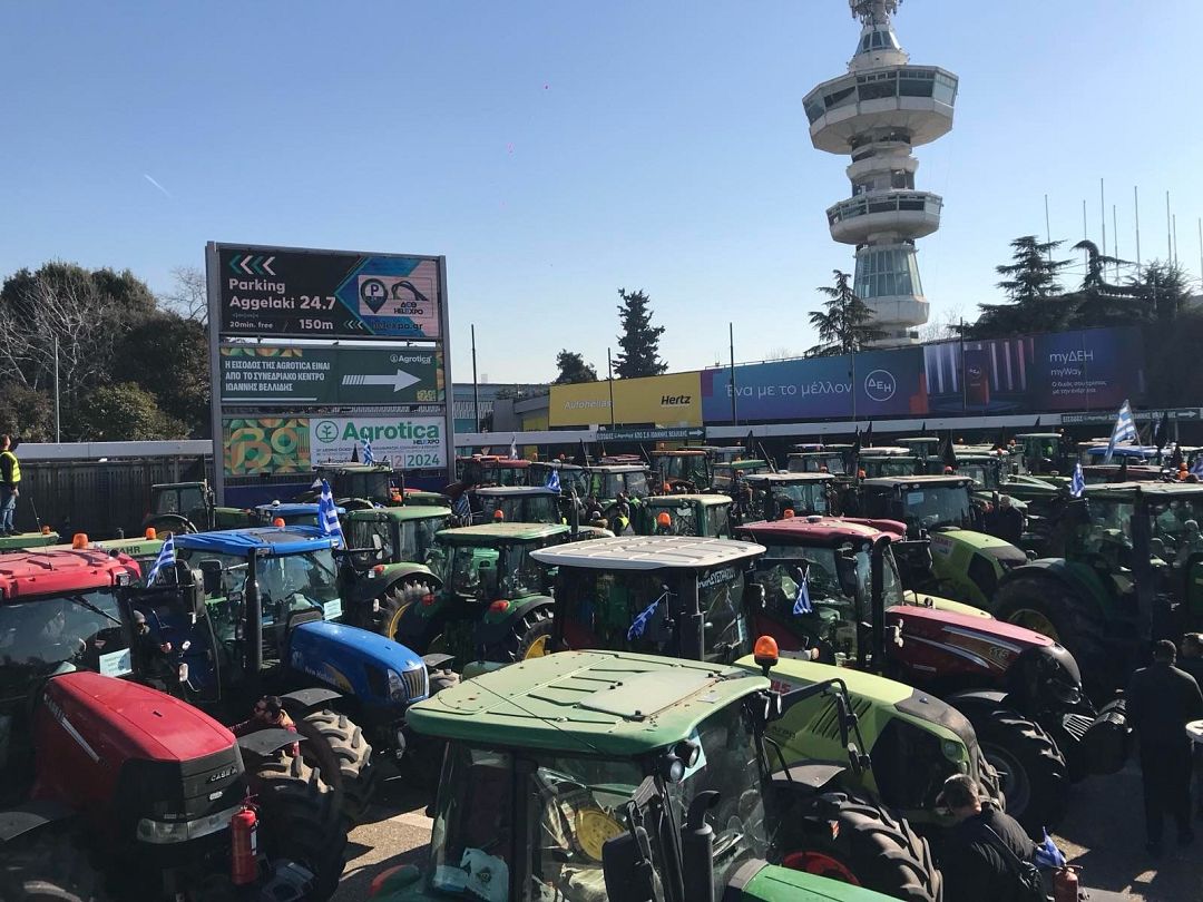 Θεσσαλονίκη: Εκατοντάδες τρακτέρ στο κέντρο- Οι αγρότες θα παραμείνουν ...