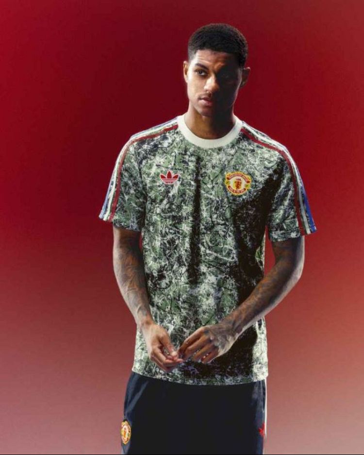 Football club Man Utd and The Stone Roses launch new Adidas collection ...