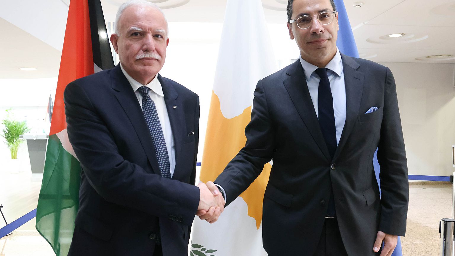 Στην Κύπρο ο Παλαιστίνιος υπουργός Εξωτερικών - Έκκληση για ειρήνη ...