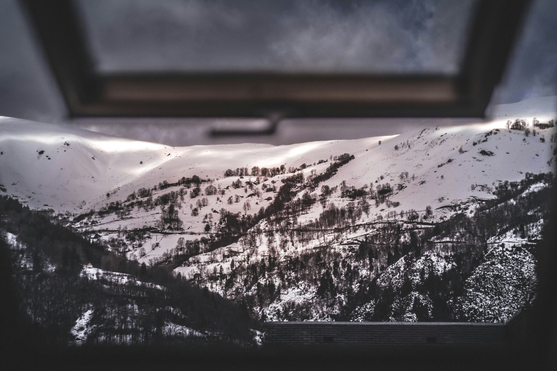 Ski day passes ranked: Where to find affordable skiing at top European ...