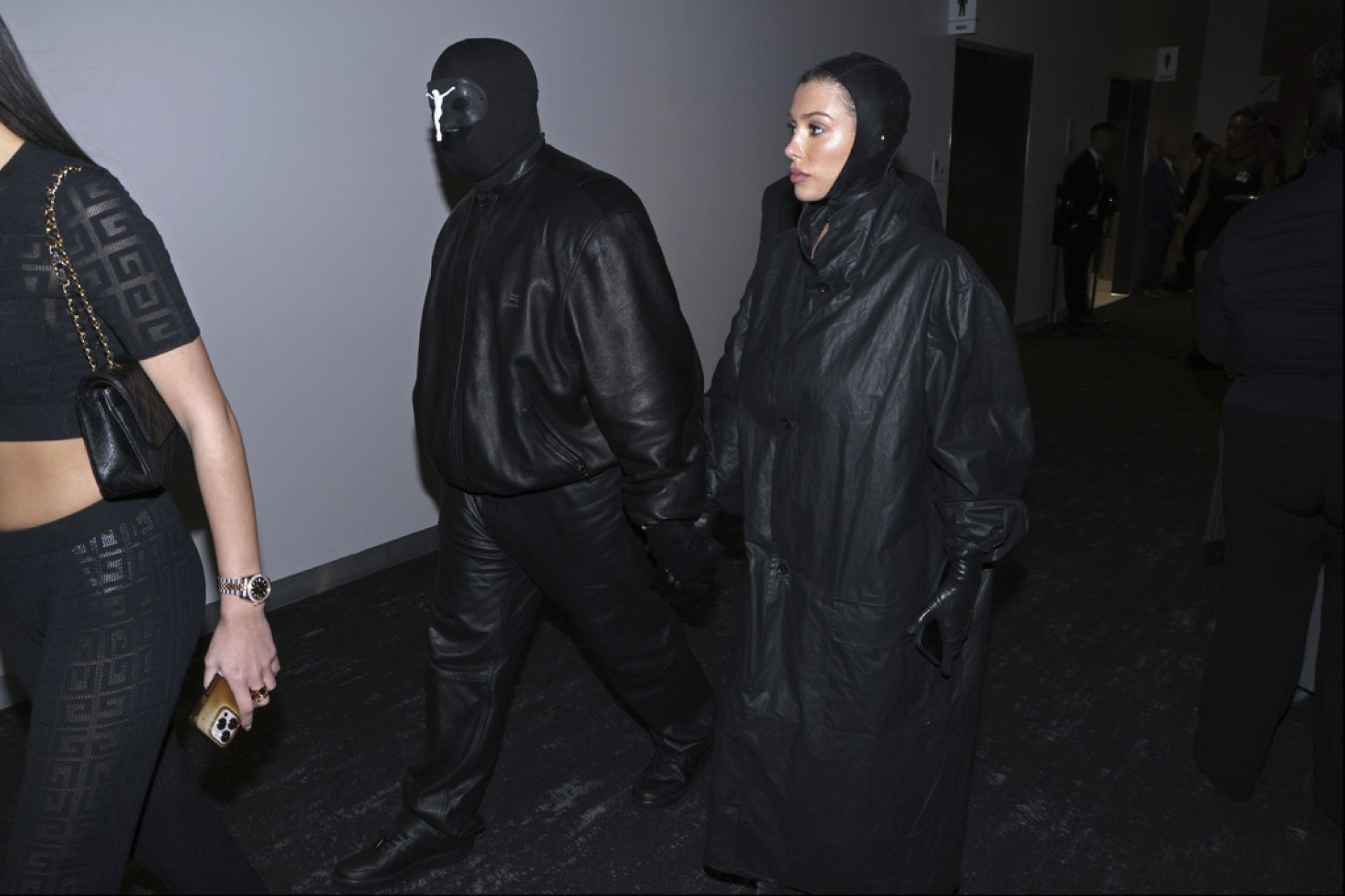 Why is Kanye West's new 'Vultures 1' album being removed from streaming ...