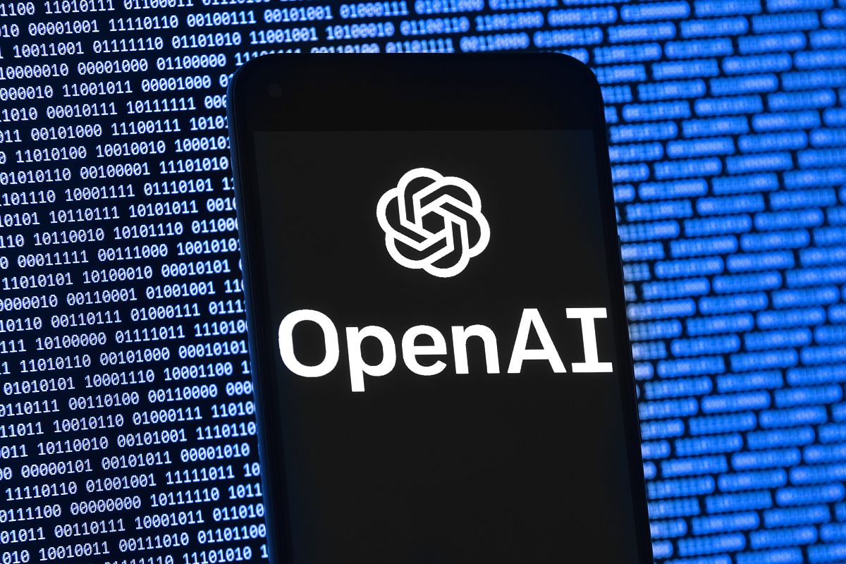 Open source vs closed source AI: What’s the difference and why does it ...