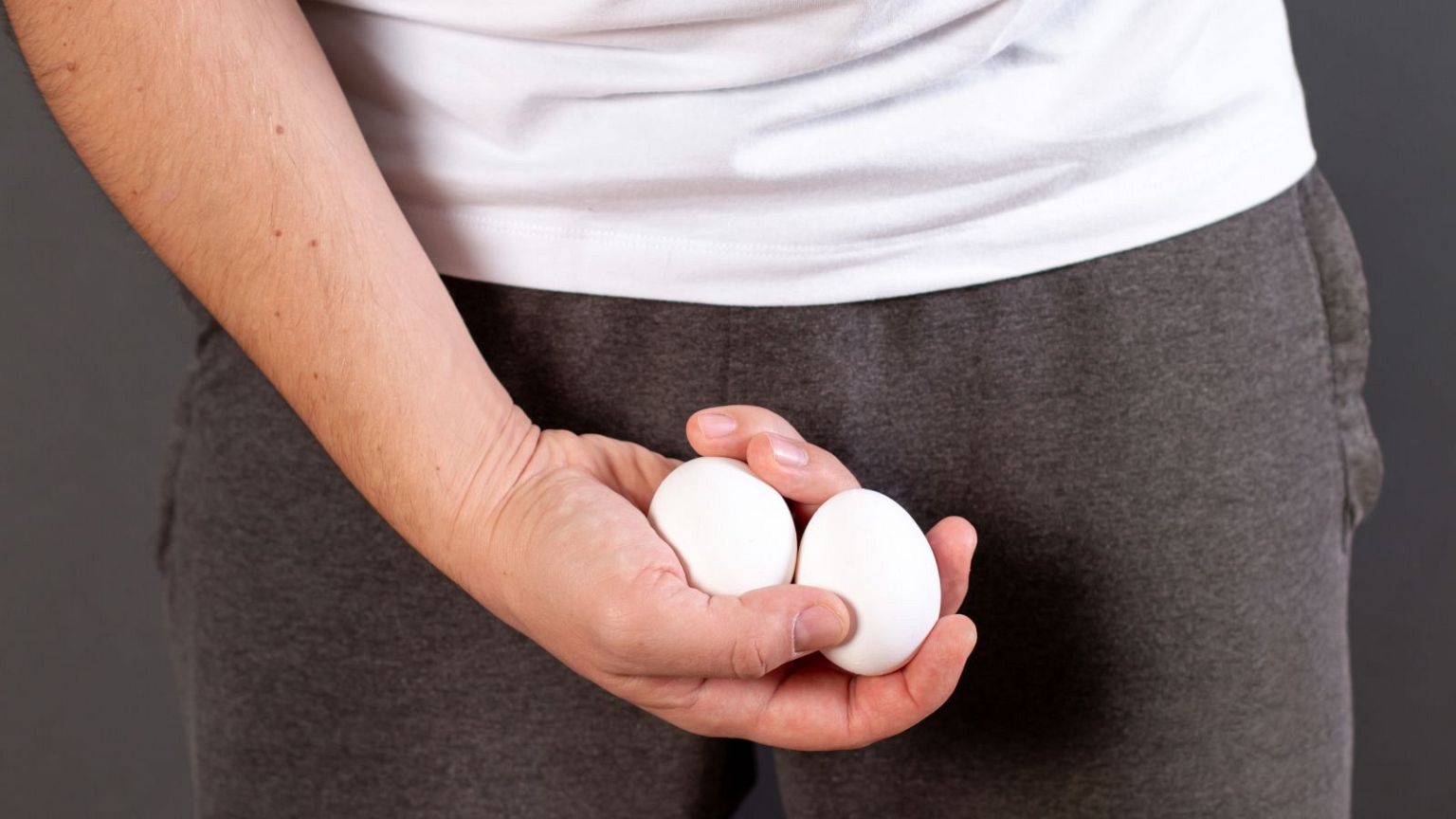 Scientists create testicles in a lab in new hope for male infertility ...