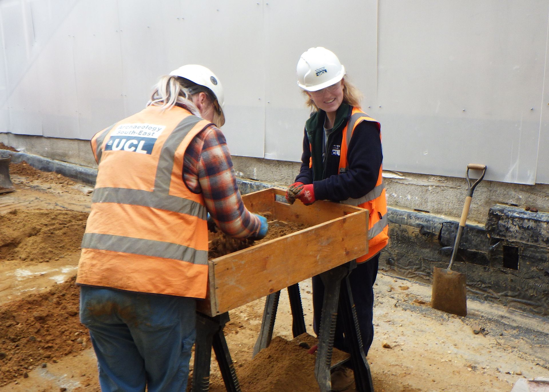 Ancient ruins of Saxon town discovered under London’s National Gallery ...