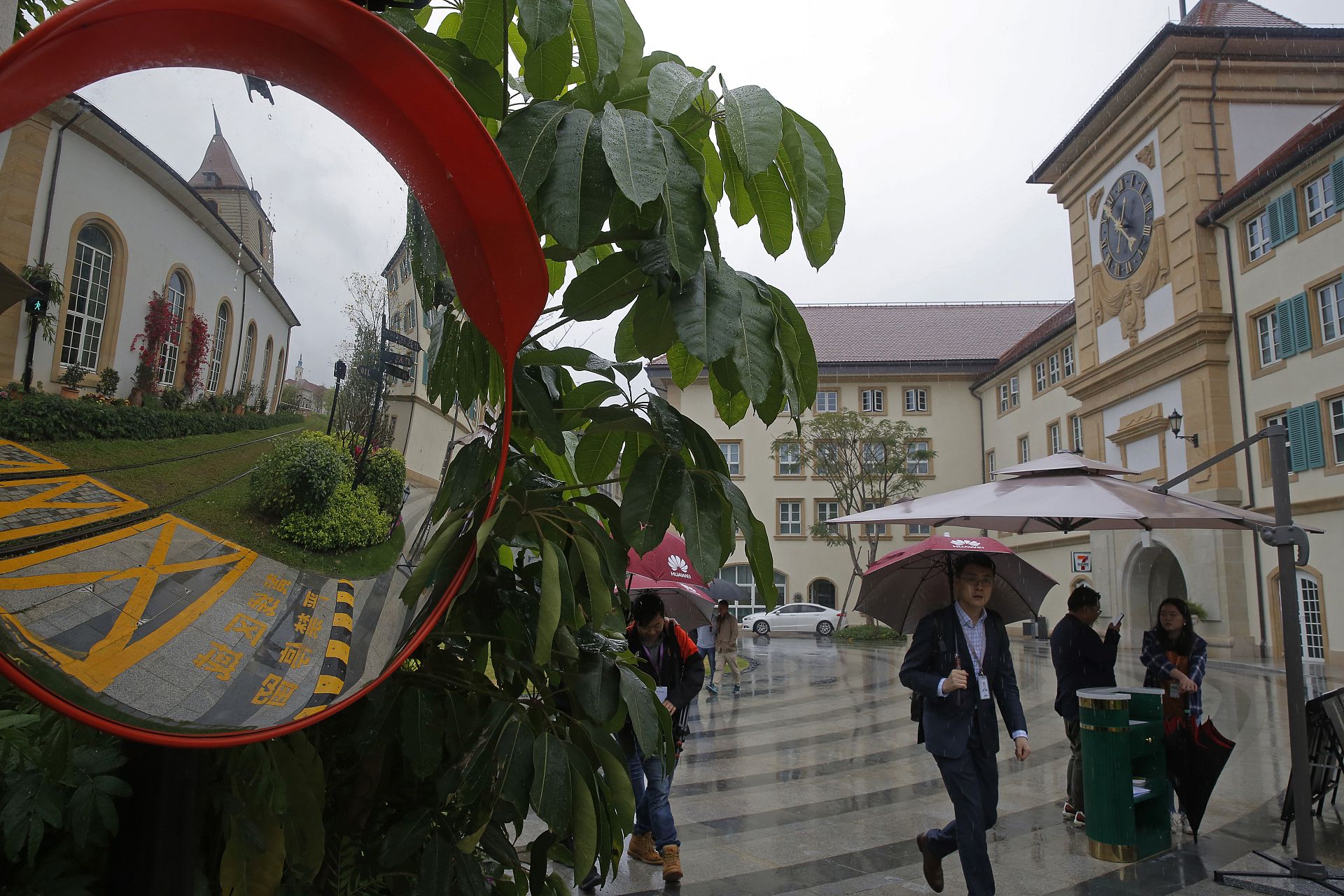 In Pictures: Huawei's R&D campus and Chinese 'European' villages | Euronews