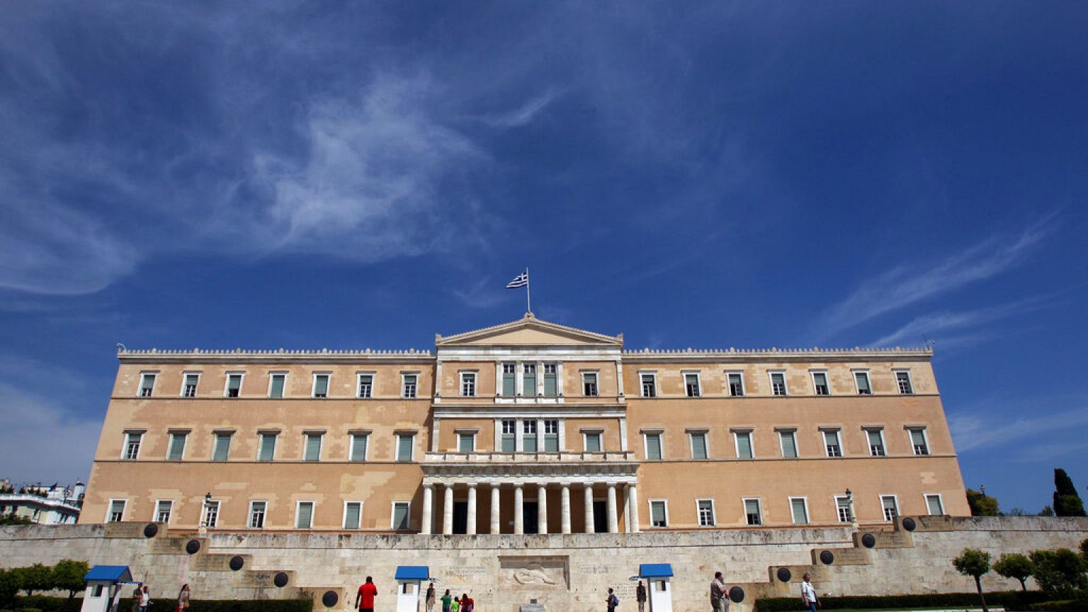 Βουλή των Ελλήνων: Συζήτηση επί του πορίσματος για το δυστύχημα των ...