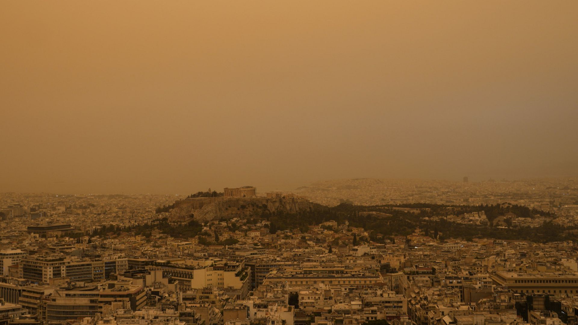 Athens turns orange as winds carry dust from Sahara desert | Euronews