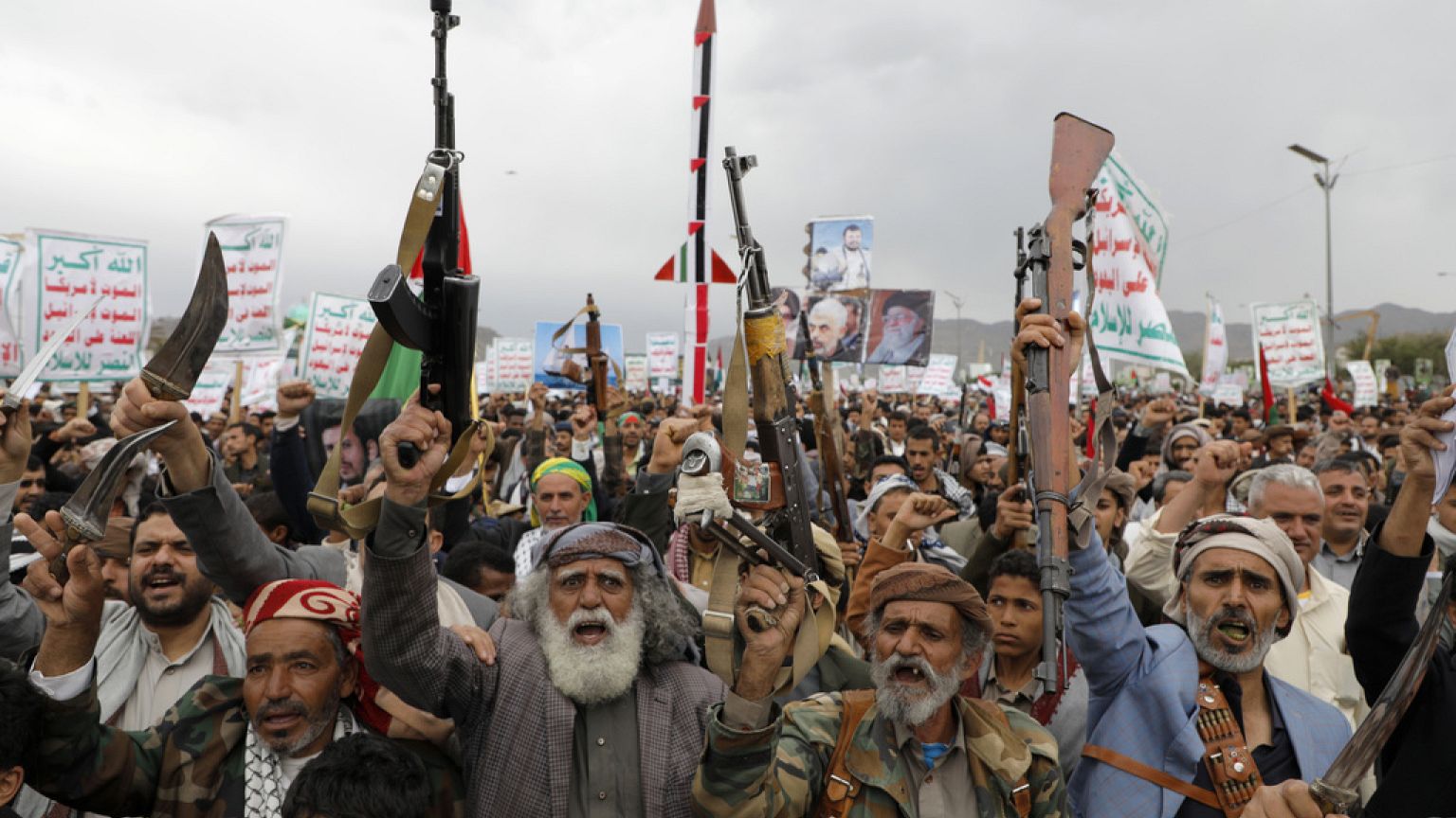 Yemen's Houthi rebels attack Panama-flagged oil tanker in Red Sea ...