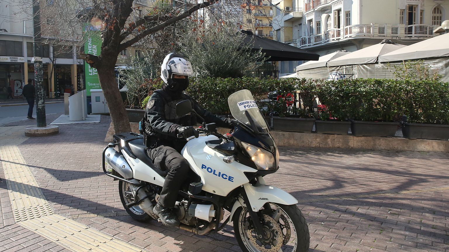 Ελλάδα: Επεισοδιακή καταδίωξη διακινητή μεταναστών στο κέντρο της ...