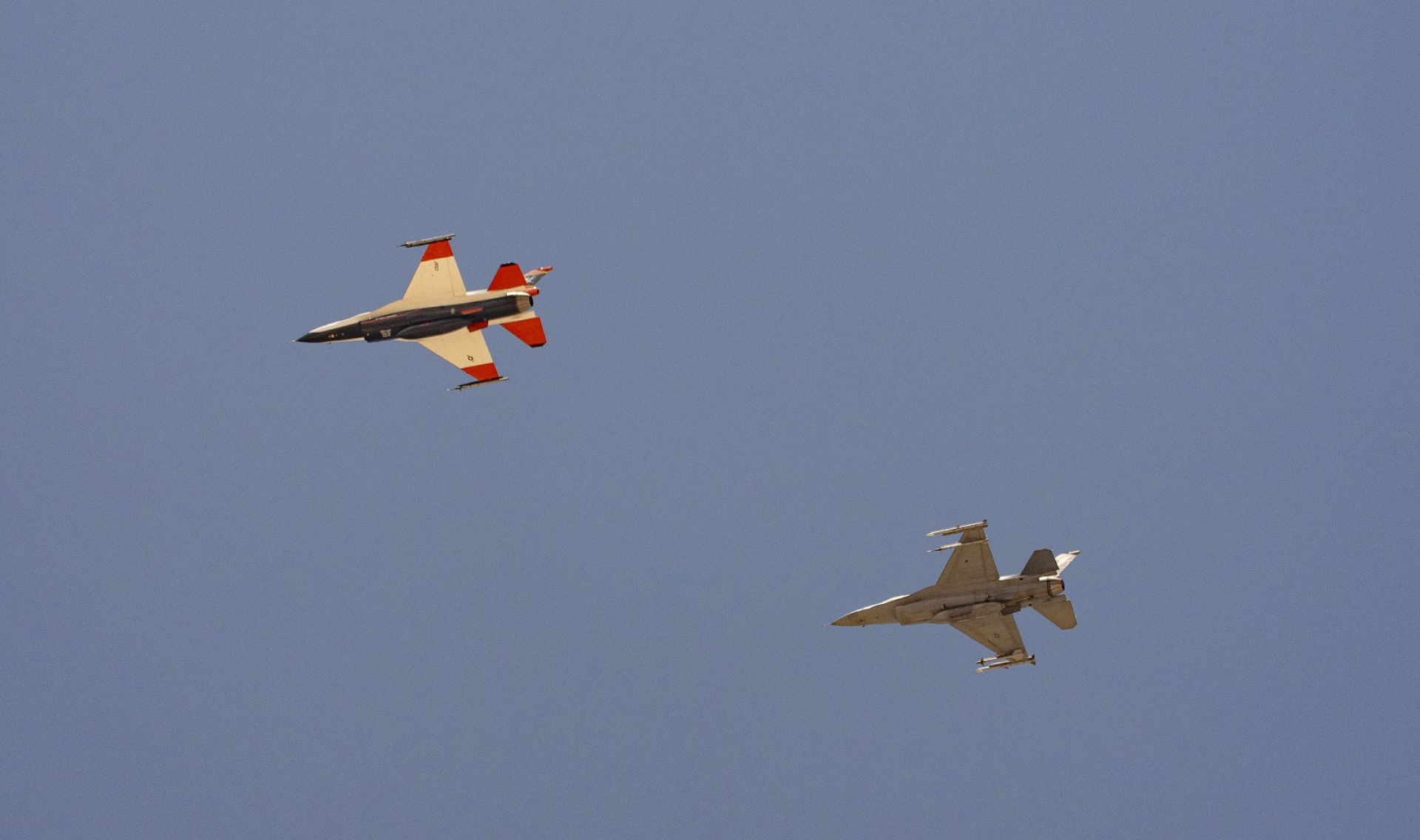 An AI-controlled test jet fighter has taken to the skies. This is why ...